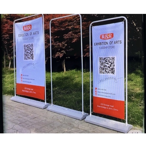 Standee kiểu cửa đế nhựa, sắt Standee cản gió, đế hộp chứa được nước ...