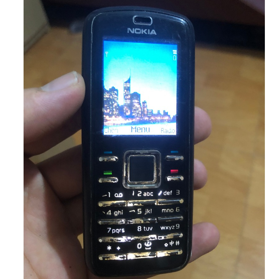 Xác NOKIA 6080 màn đẹp, nhận sjm vietnamobile không có sóng, sjm khác chưa thử, có bin cũ, đủ ...
