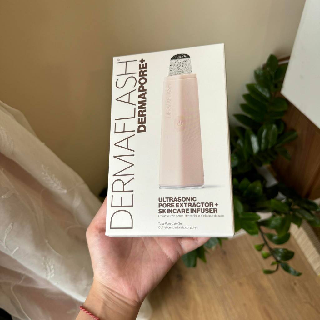 Máy sục da và đẩy tinh chất Dermaflash Dermapore Pore Extractor and ...