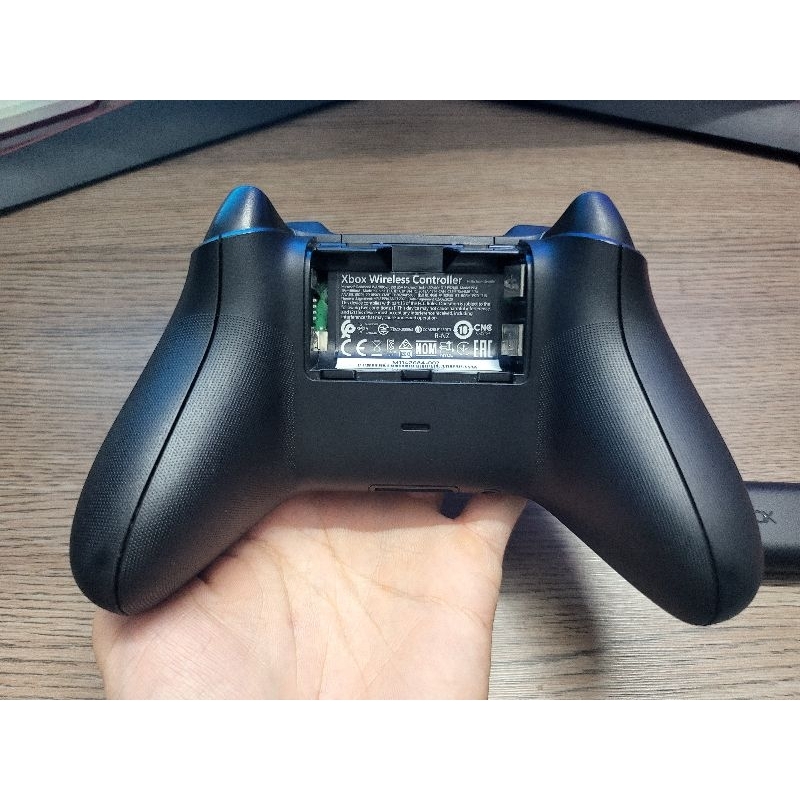 Tay Cầm Xbox One X Wireless Controlled + Pin | Shopee Việt Nam