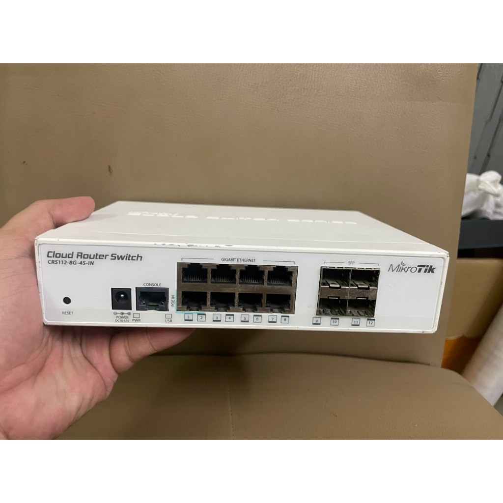 Bộ chuyển mạch Cloud Router Switch Mikrotik CRS112-8G-4S-IN hàng sài ...