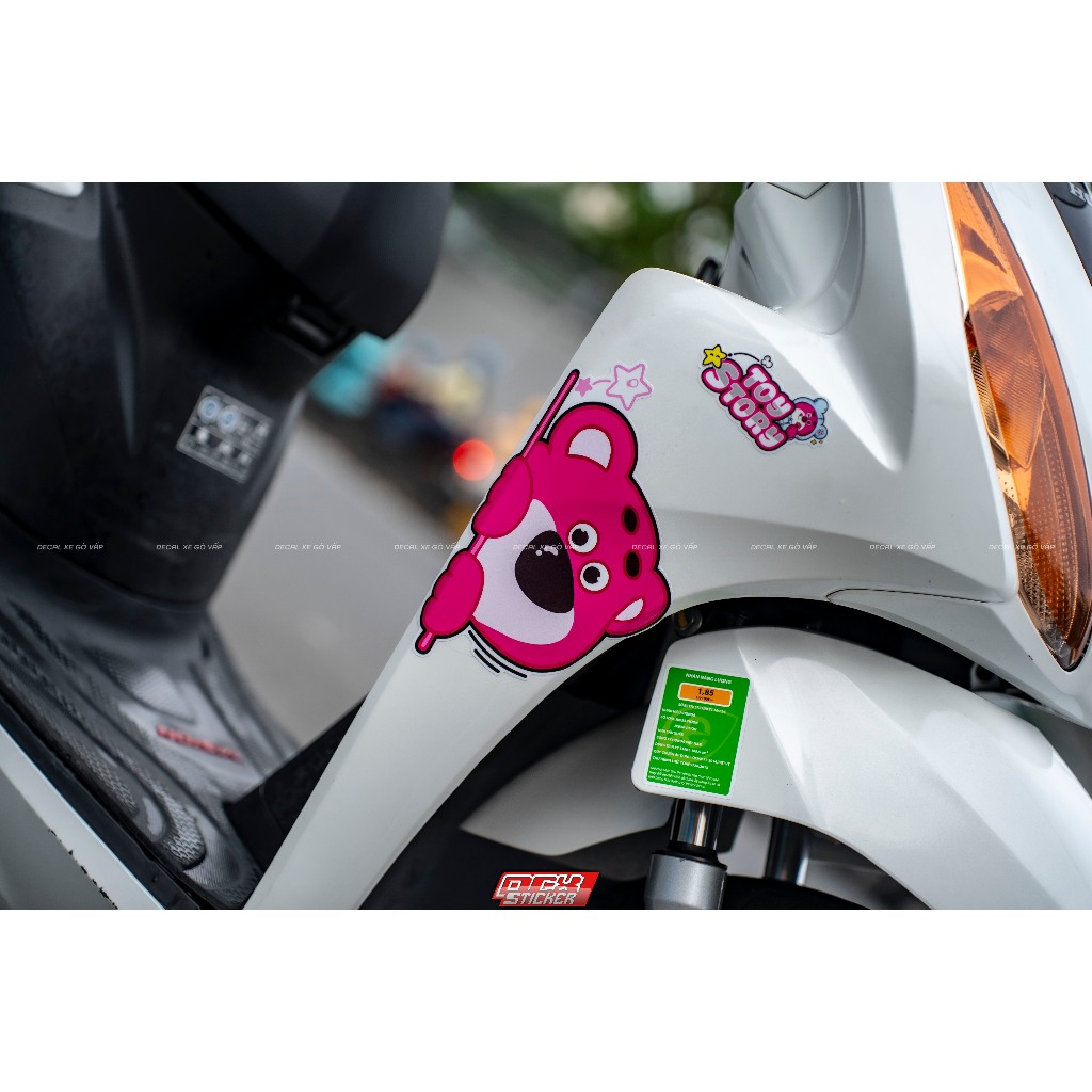 ( NEW ) Bộ Tem Gấu Dâu Gấu Lotso Dán Được Mọi Dòng Xe | Shopee Việt Nam