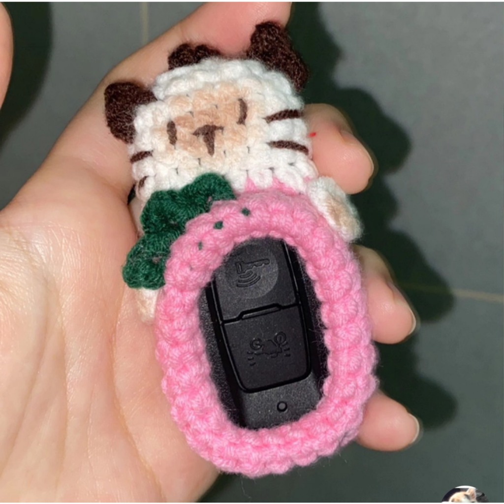 Bọc smarkey móc len mèo hyma dâu tây | Shopee Việt Nam