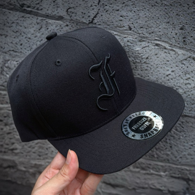 Nón Snapback F full đen brand OneHat chất lượng cao | Shopee Việt Nam