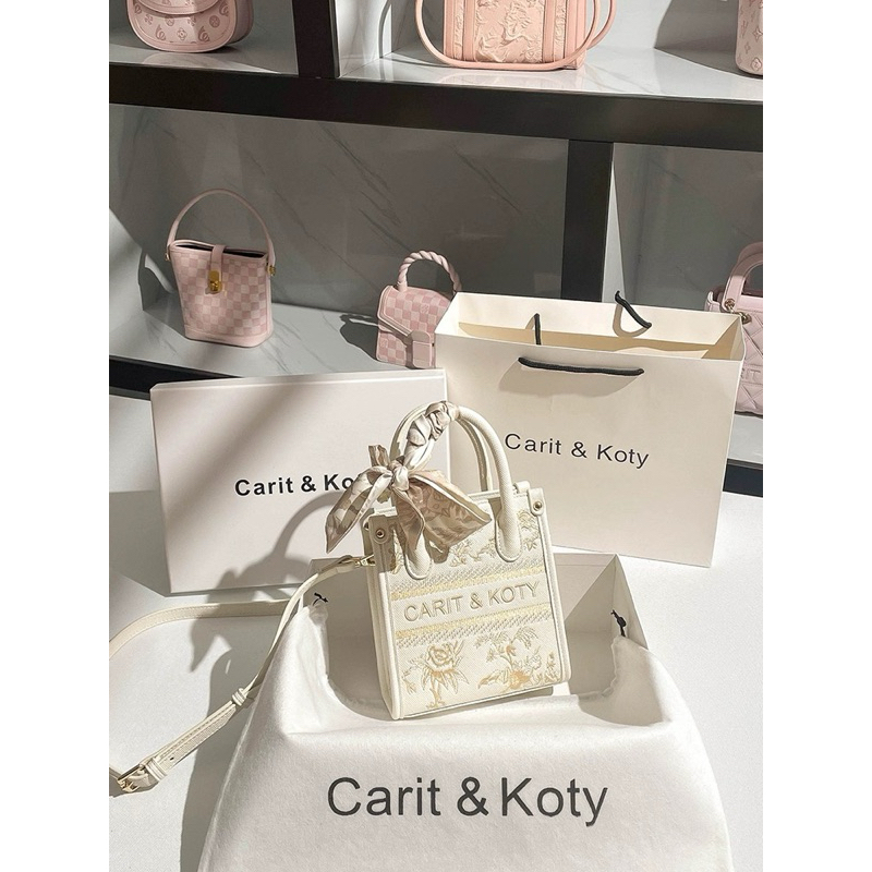 𝐍.𝐇 - 𝐔𝐋𝐙𝐙𝐀𝐍𝐆 𝐂𝐋𝐎𝐒𝐄𝐓 : Túi Xách Carit & Koty THIẾT KẾ Full hộp + túi ...