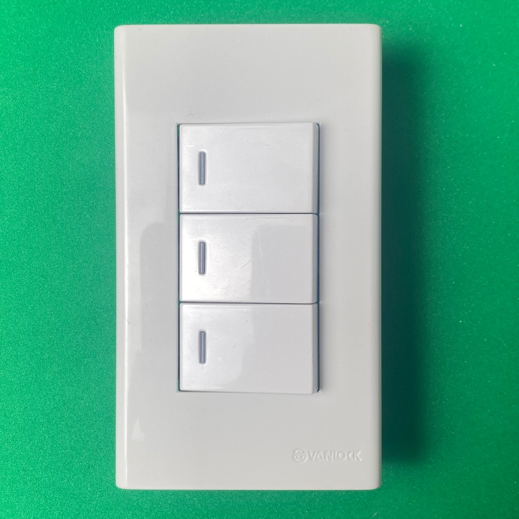 Công Tắc Ba 1 Chiều Vuông 16A Sino Dòng S18CC - Hàng Ghép S18CC3S/S ...