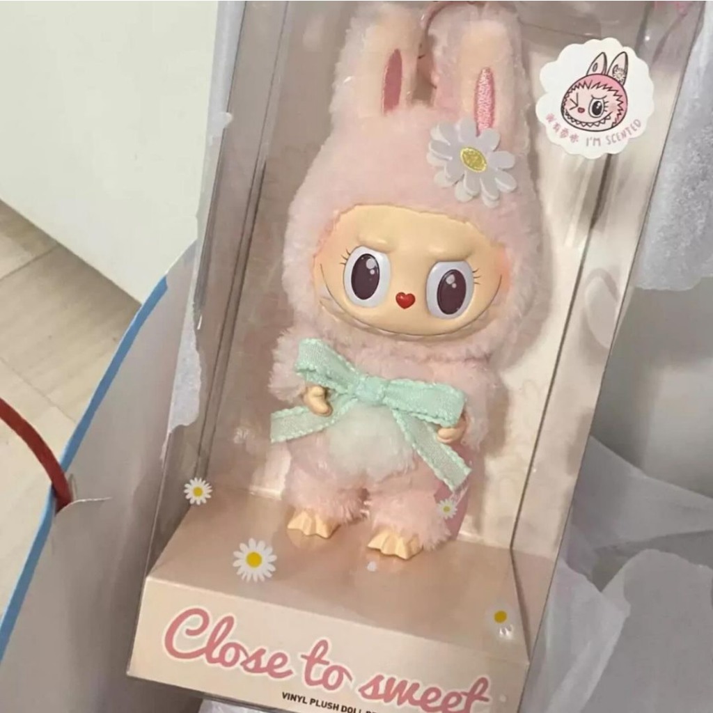 Mô hình Labubu Mokoko Close to sweet - Labubu ngọt ngào | Shopee Việt Nam