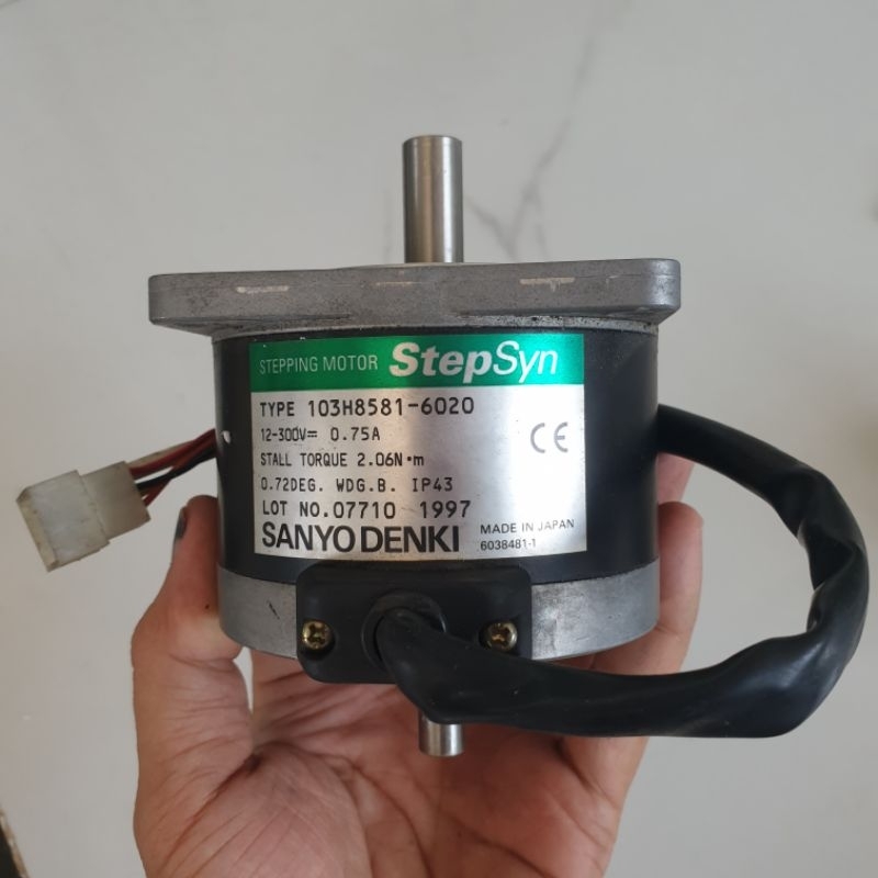 [Sanyo Denki] step syn motor 0.75A torque 2N.m cnc mini in 3d printer ...