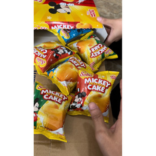 Bánh Bông Lan Solite Kinh Đô Phiên Bản Mickey hộp 180g | Shopee Việt Nam
