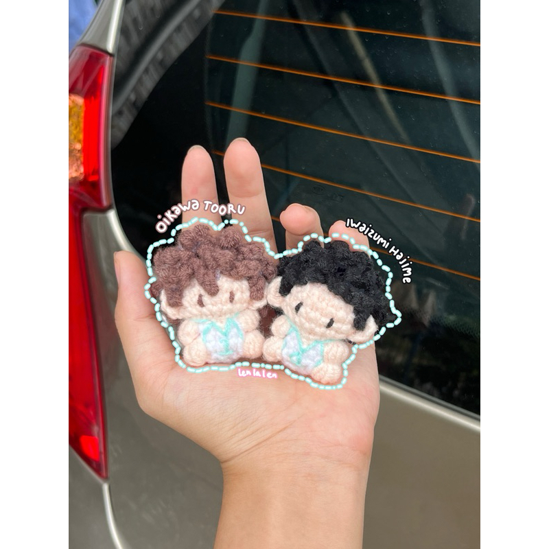 Oikawa Tooru và Iwaizumi Hajime len crochet Haikyuu Aoba Johsai ...