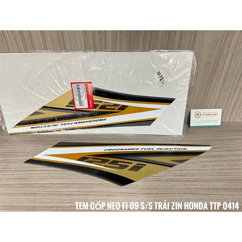Tem cốp Neo Fi 09 s/s Trái xe trắng , đen , đỏ xài chung ( 1 Miếng ...