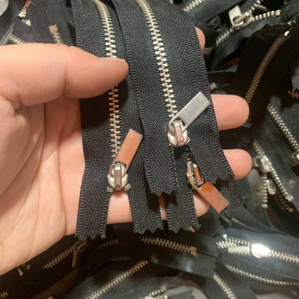 Dây Kéo YKK Răng Kim Loại Size 3 Dài 17.5 - 19.5cm 7 Màu Hàng Công Ty | Shopee Việt Nam