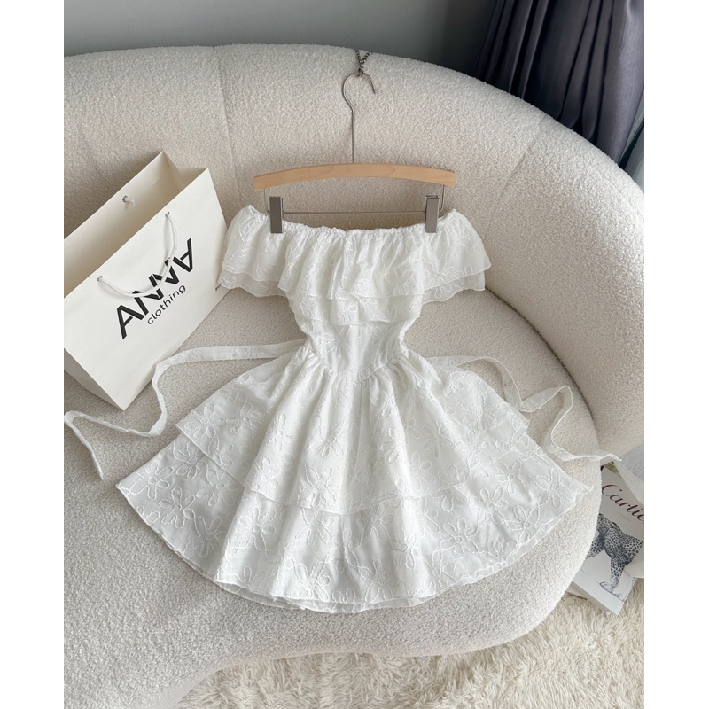 Đầm Xoè Trễ Vai Tầng Anna - Sato | Shopee Việt Nam