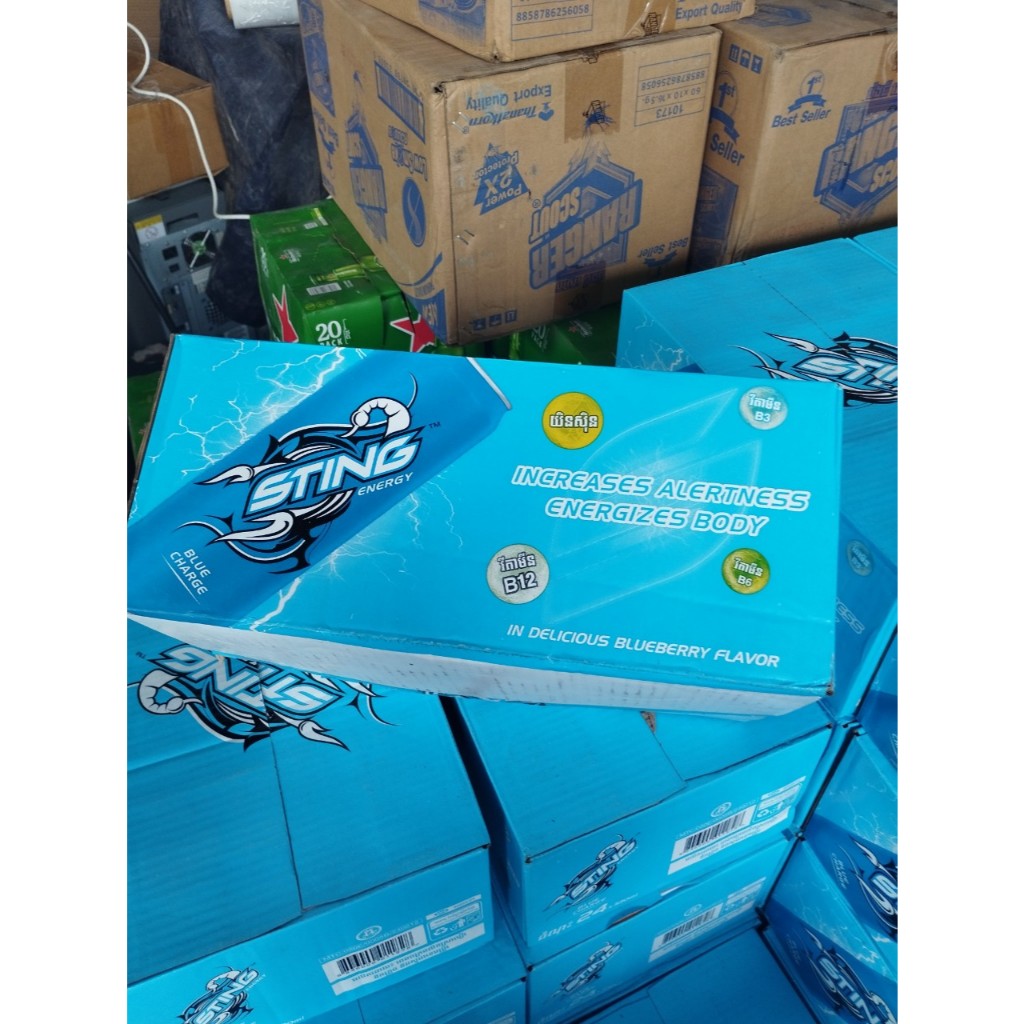 1 thùng Sting Blue Charge - Camphuchia 24 lon x 330ml (date tháng 8/ ...