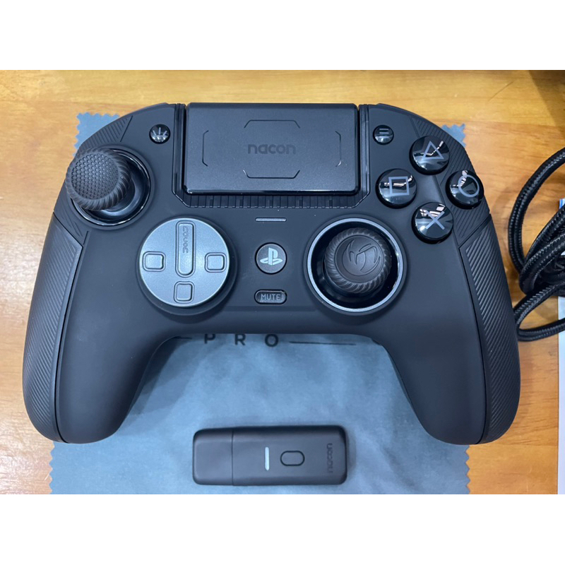 NACON 5 PRO BLACK | Shopee Việt Nam