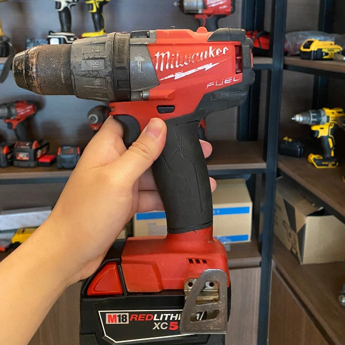 Thân Khoan Milwaukee 2704-20, Máy bãi Nhập Mỹ, Không chổi than | Shopee ...