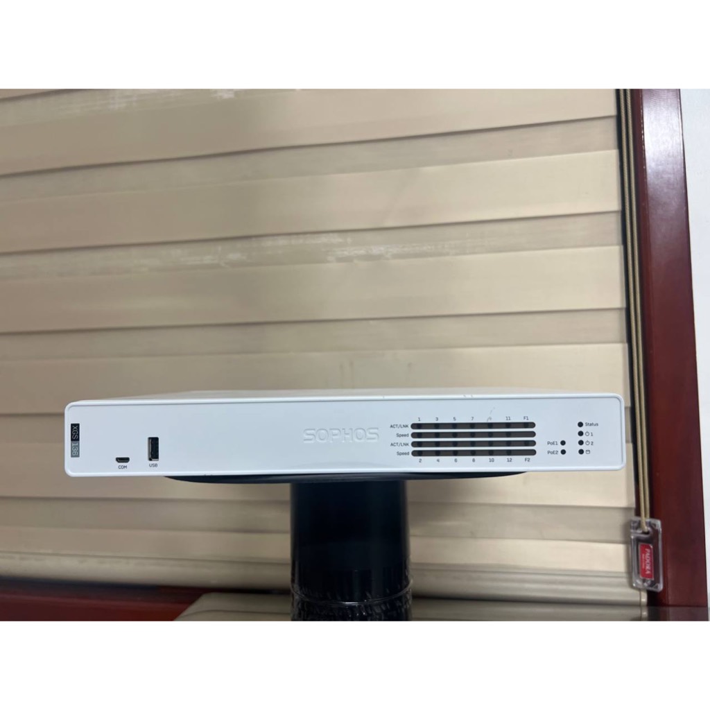 Tường lửa Sophos XGS 136 HW đã qua sử dụng còn license 2026/2027 | Shopee Việt Nam