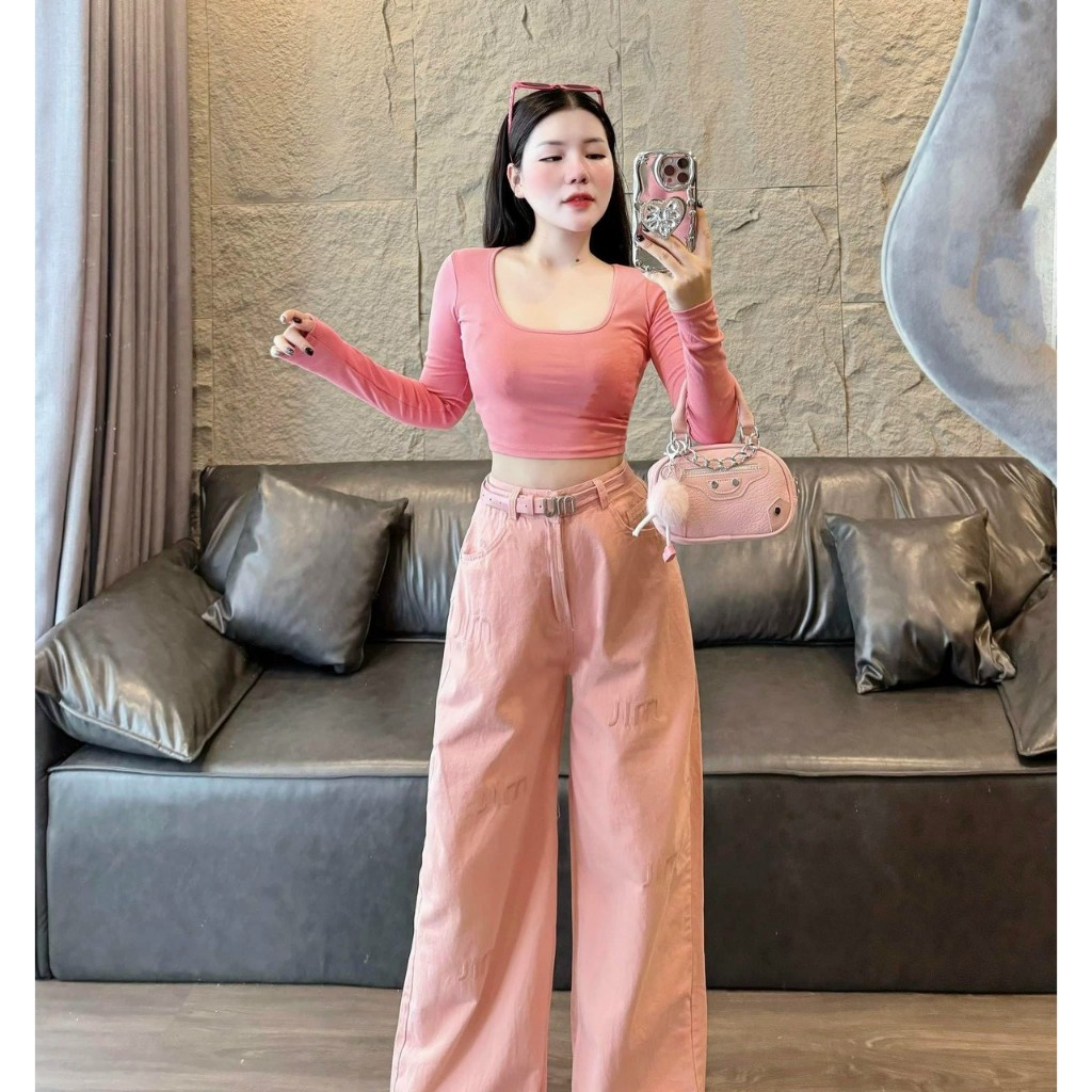 Set áo crotop dài tay cổ tròn phối quần ống rộng màu hồng nhẹ nhàng ...