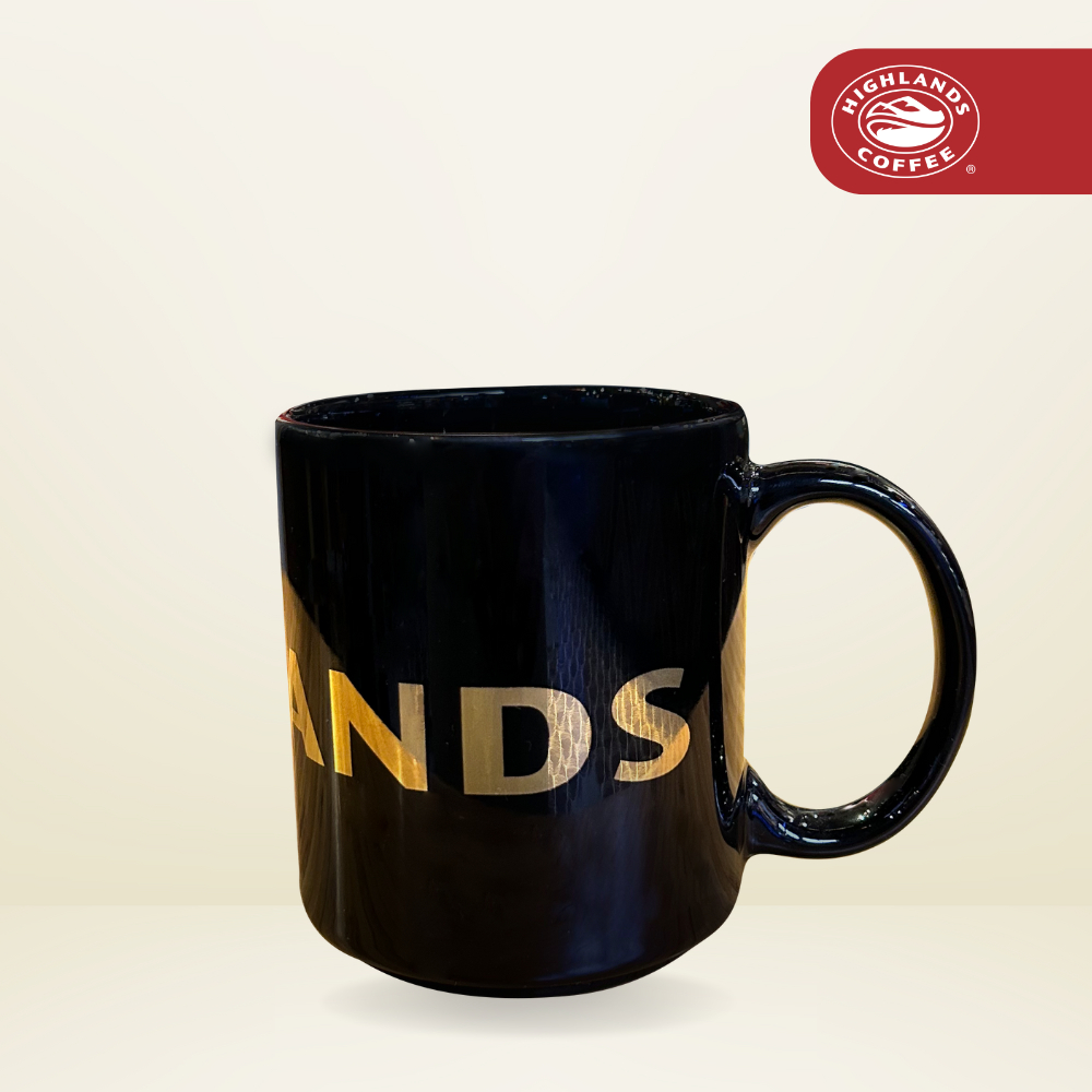 LY SỨ ĐEN LOGO HIGHLANDS COFFEE 360ml - 0CM357 | Shopee Việt Nam