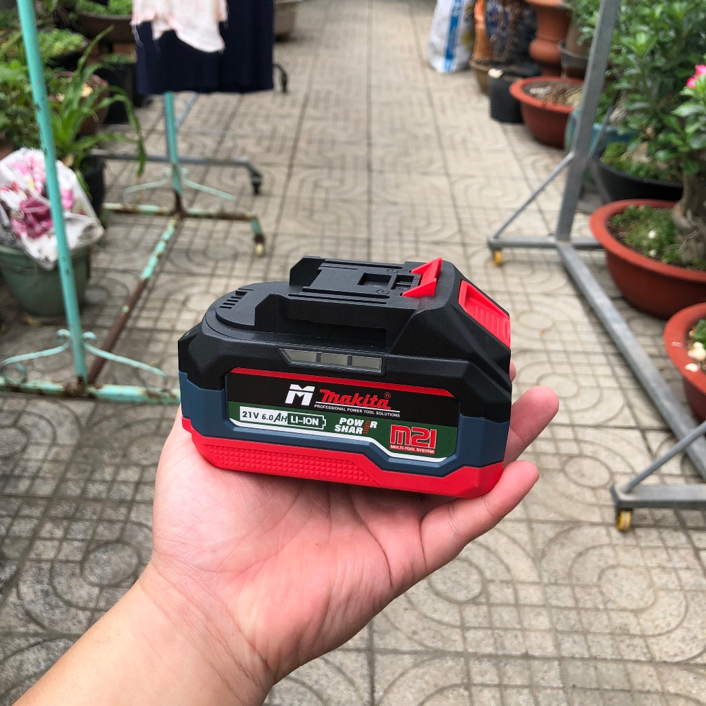 Pin makita 18v 10 cell nhận sạc adapter có báo pin 5s2p, Dung lượng 4Ah ...