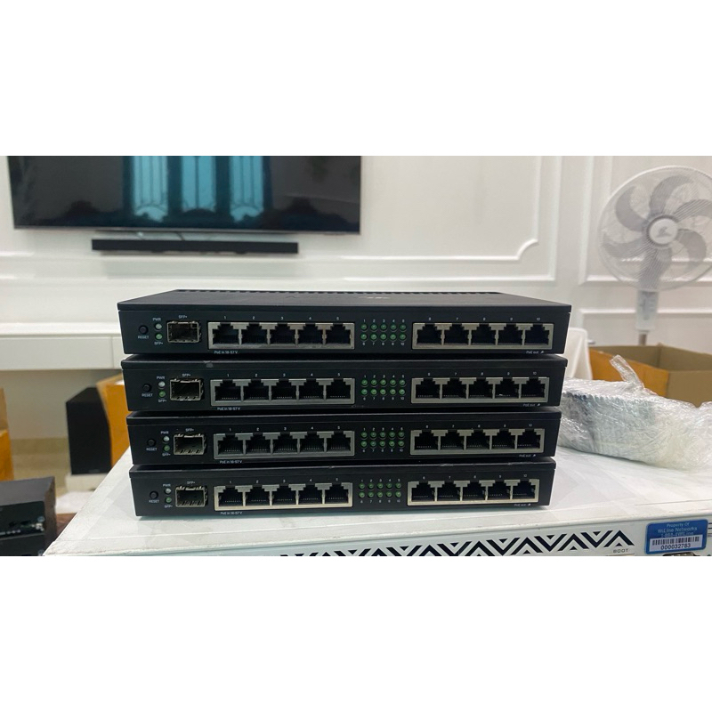 MikroTik RB4011iGS+RM, Router chịu tải 400 ip mikrotik 4011 , Thiết bị ...