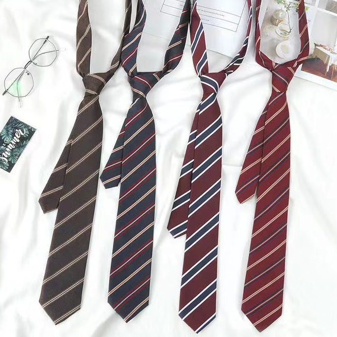 Cà Vạt Nơ Đồng Phục Nhật Bản Kẻ Sọc Đỏ Đô - Cavat Đỏ Kỷ Yếu nam nữ năng động - nữ tính | Shopee ...