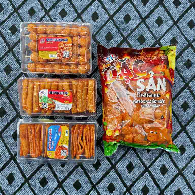 Combo đồ văn vặt gồm 4 món snack bò quẩy hộp, bò xiên vừng, bò miếng vừng, bò đặc sản A Long ...