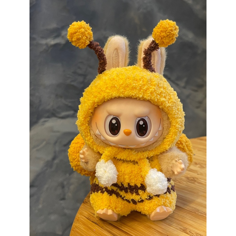 (Ảnh thật) Labubu v2 Set quần áo con ong | Shopee Việt Nam