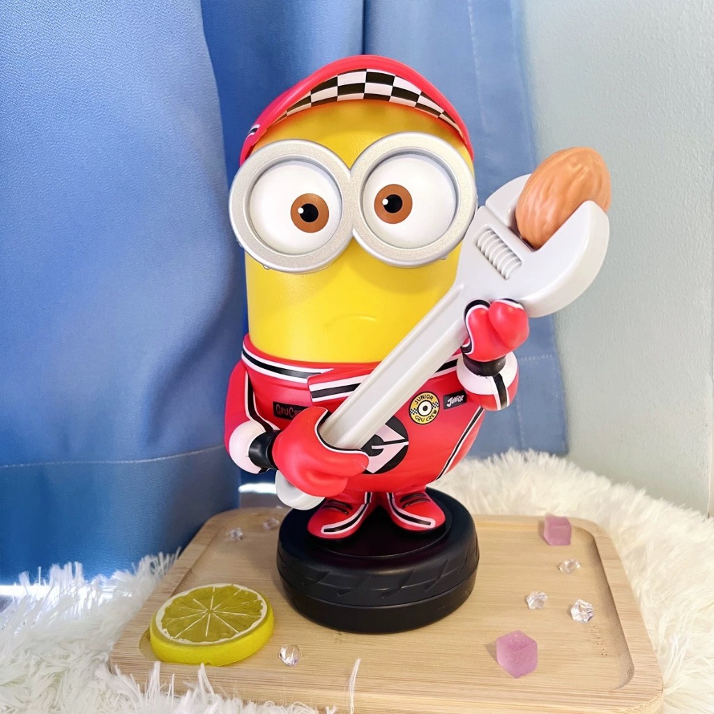 Bình nước Minion CGV 2024 ( mới 100% nguyên seal ) | Shopee Việt Nam