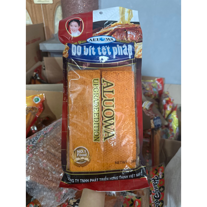 Snack bim bim bò bít Tết giòn ngon | Shopee Việt Nam