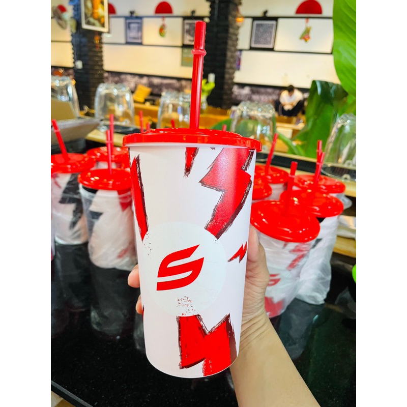 Ly nhựa đổi màu Sting 950ml | Shopee Việt Nam