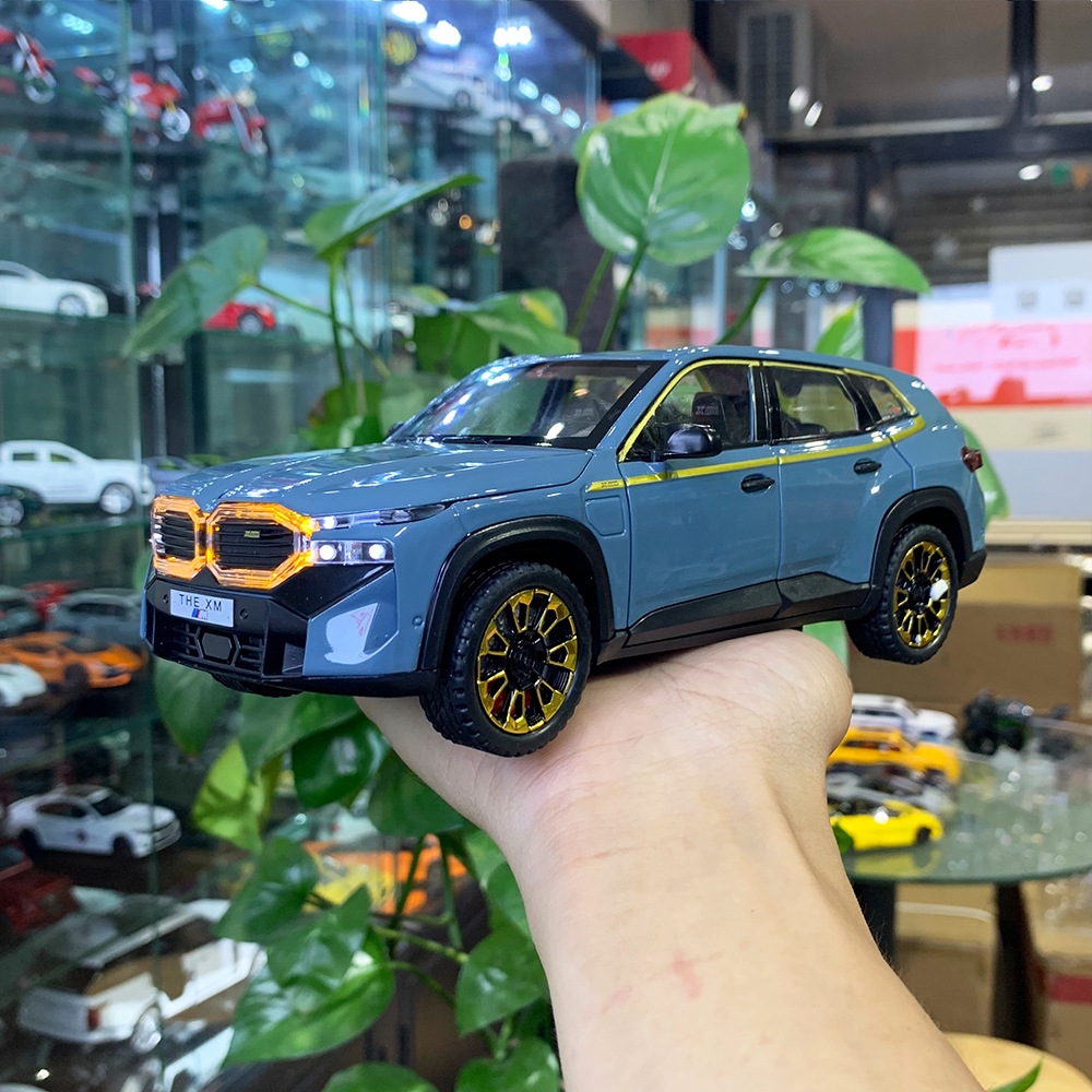 Mô hình xe BMW XM có đèn và âm thanh tỉ lệ 1:24 dài 21cm Jinlifang ...