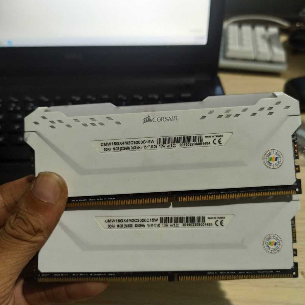 KIT RAM CORSAI WHITE LED RGB 8GB X2 BUS 3000 DRR4 | Shopee Việt Nam