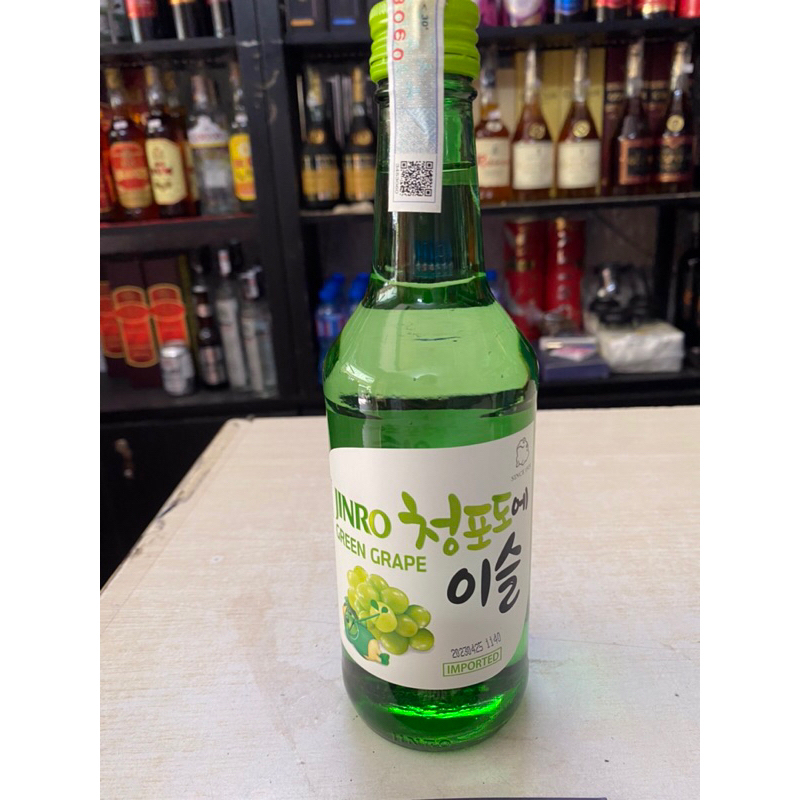Soju Hàn Quốc JINRO Green Grape 13% 360ml-Vị Nho Xanh | Shopee Việt Nam