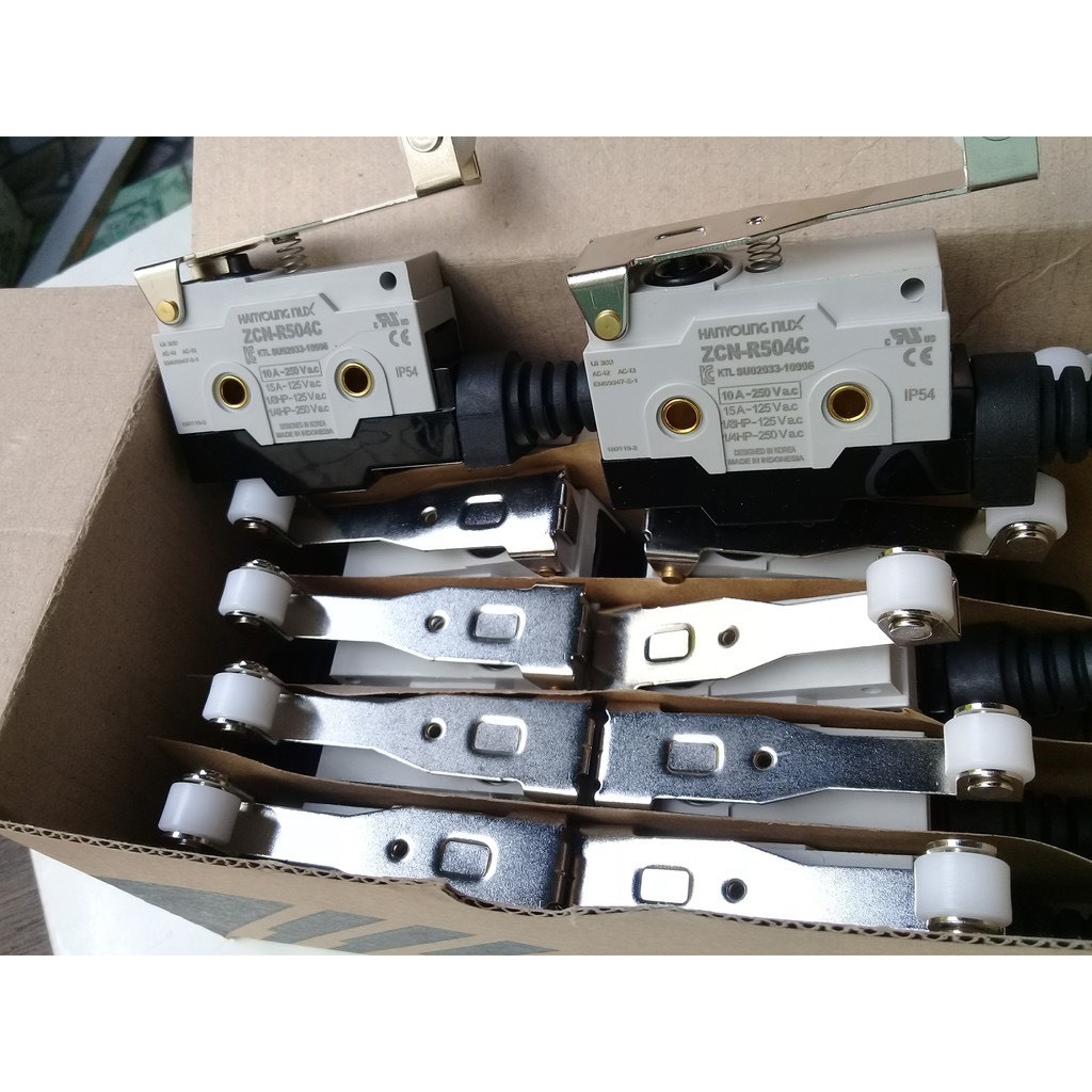 Công tắc hành trình Hanyoung ZCN-R504C | Shopee Việt Nam