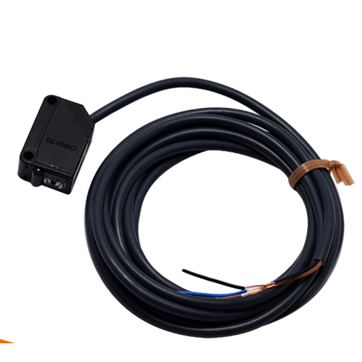 Cảm Biến Quang Omron E3Z-D82 12-24VDC PNP 8-50cm | Shopee Việt Nam