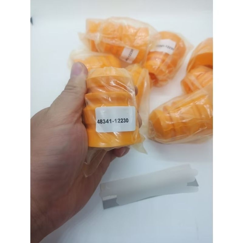 Cao su tăm bông giảm xóc (phuộc) sau xe corolla altis mã 48341 12230 ...