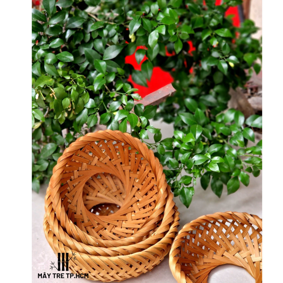 Rế tre lót nồi hun khói, rế nồi niêu đất, dế lót nồi được làm bằng cật ...