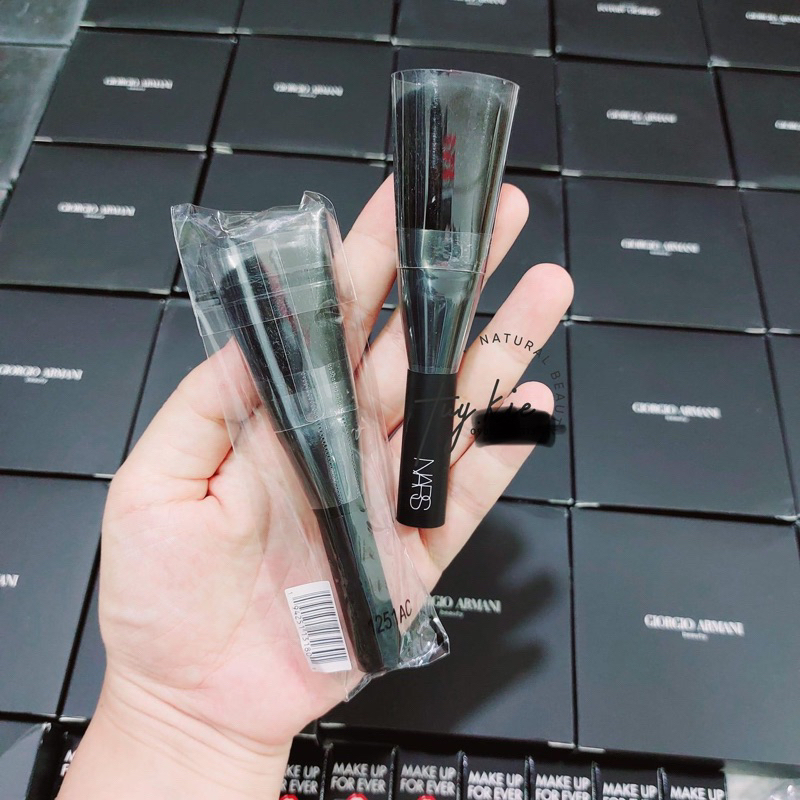 [ Gift Hãng ] Cọ Phấn Phủ, Má Hồng NARSSS Black | Shopee Việt Nam