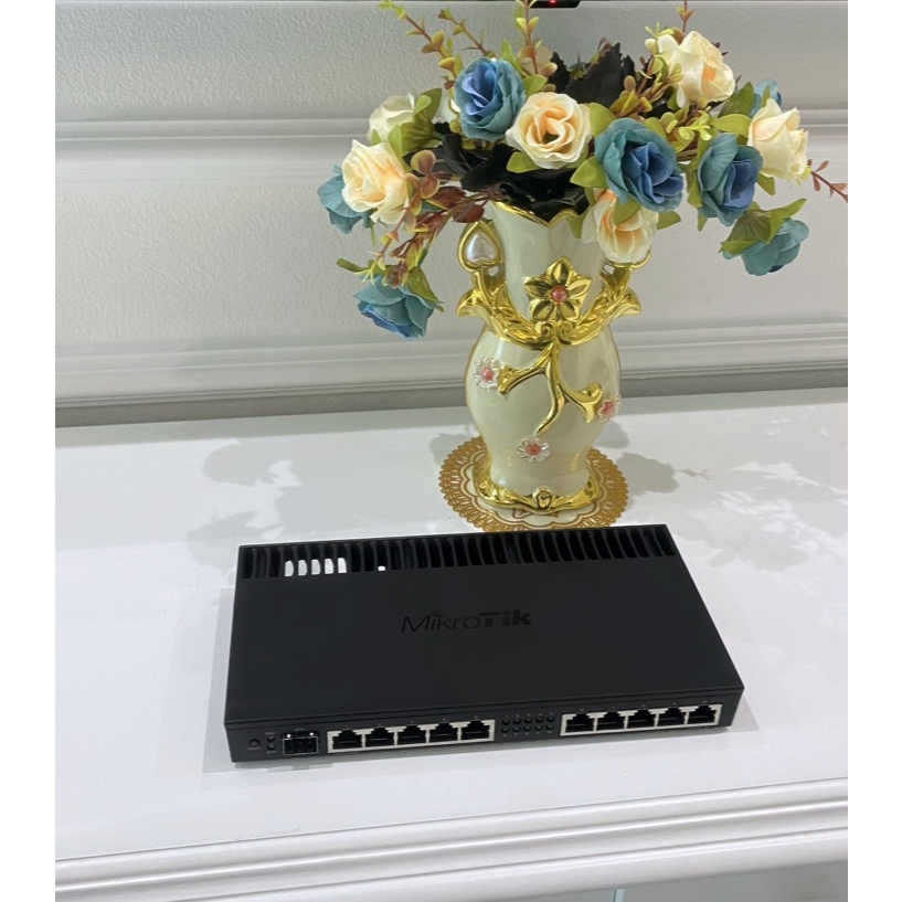 MikroTik RB4011iGS+RM, Router chịu tải 400 ip mikrotik 4011 , Thiết bị ...