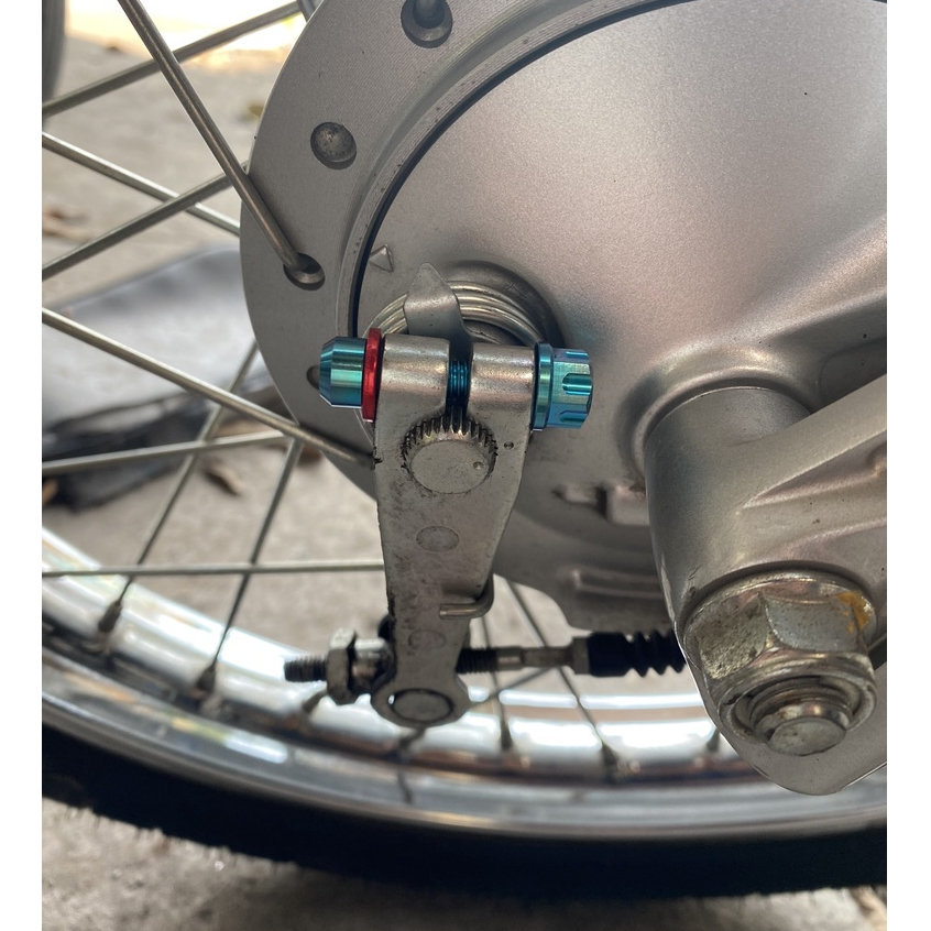 Ốc titan gr5 Gắn Bát PHANH CƠ lắp cho mọi loại xe Dream, Wave, Sisius ...