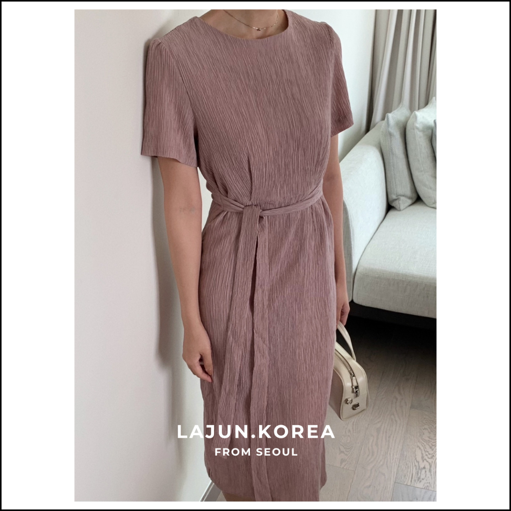 [LAJUN KOREA] Váy Liền Elroy Cổ Tròn Tay Ngắn Gân Co Giãn Nhẹ Xẻ Lai ...