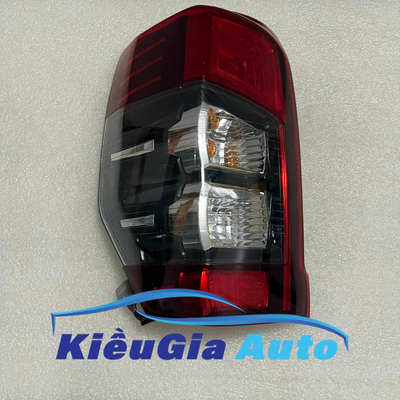 Đèn hậu Mitsubishi Triton 2019-2023 8330B209 | Shopee Việt Nam