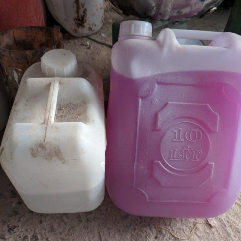 Keo poly dùng để dán tàu thuyền,oto,chống dột 1kg kèm xúc tác( Hình ...