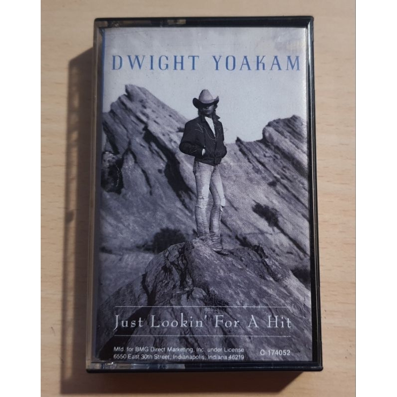 Băng cassette Dwight Yoakam - Just Lookin' For A Hits | Shopee Việt Nam