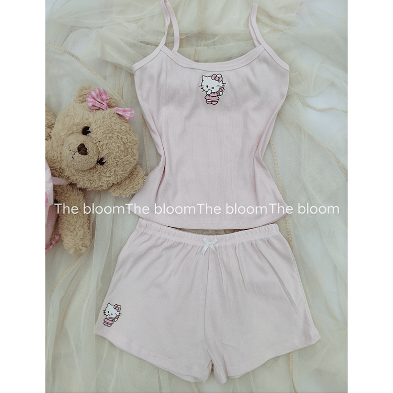 [Kitty Selfie]Set bộ đùi áo 2 dây cổ in Hello Kitty dễ thương, Áo 2 dây kèm quần mini lưng thấp ...