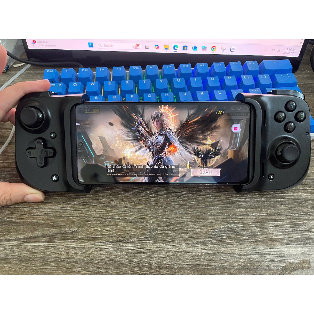 Máy chơi game cầm tay Motorola Edge+tay game Razer Kishi-CHỈ 2.9 TRIỆU ...