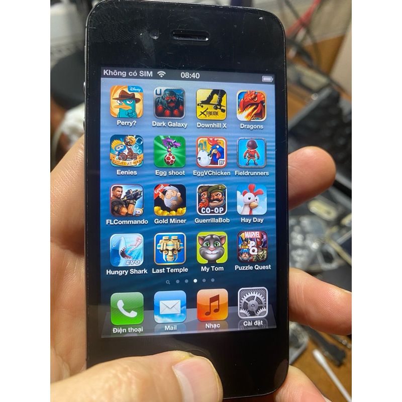 lP 4S (16G) trùng imei khay sjm, fun chức năng nghe gọi, xem Y0UTUBE, có sẵn trăm game cổ ae ...