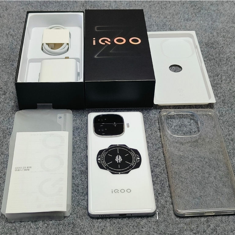 Điện thoại Vivo iQOO Z9 Turbo 12/256GB New seal 100% Snapdragon 8s Gen 3 màn AMOLED 1.5K sạc 80W ...