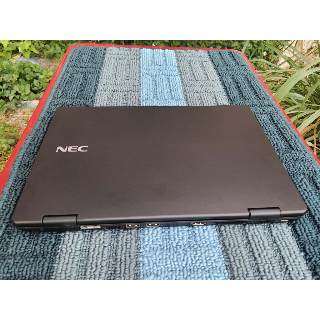 Laptop NEC VersaPro/ Core i5 8200Y/ RAM 8gb / SSD m2/ 12,5 Laptop NEC VersaPro/ Core i5 8200Y/ RAM 8gb / SSD m2/ 12,5